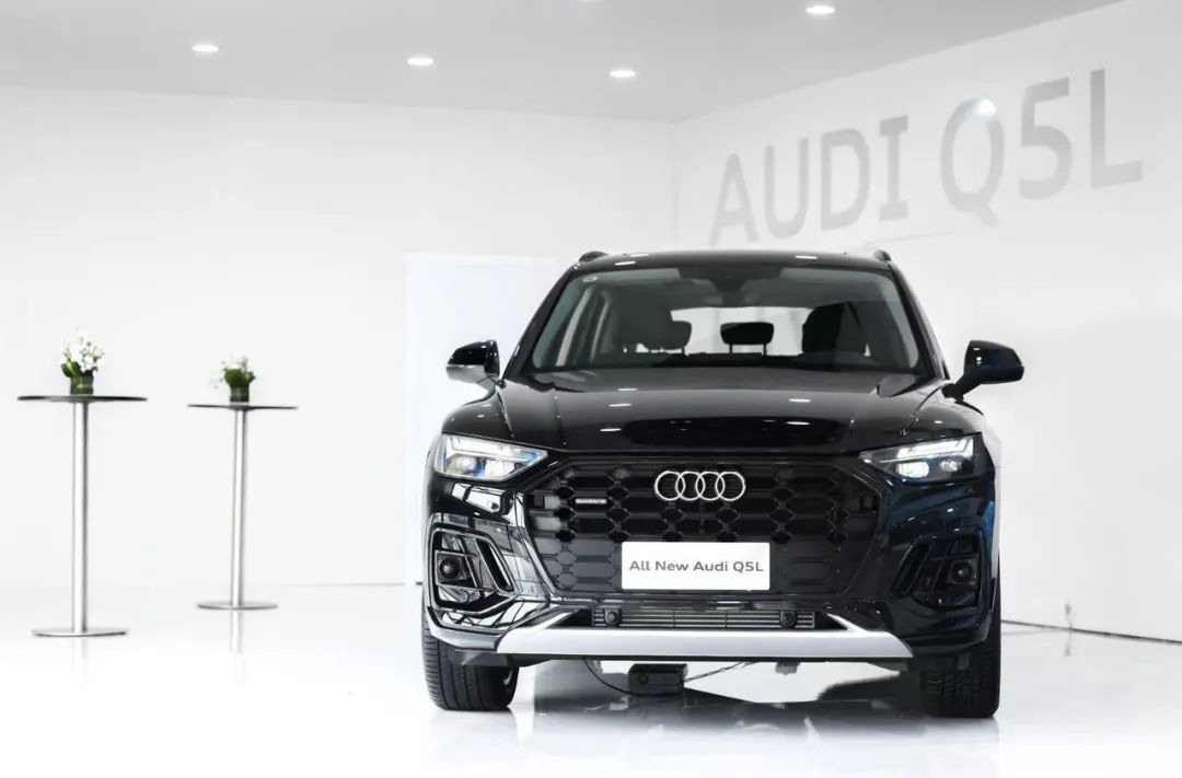 更年轻、更运动、更越野！全新奥迪Q5L上市，39.68万元起_汽场买车