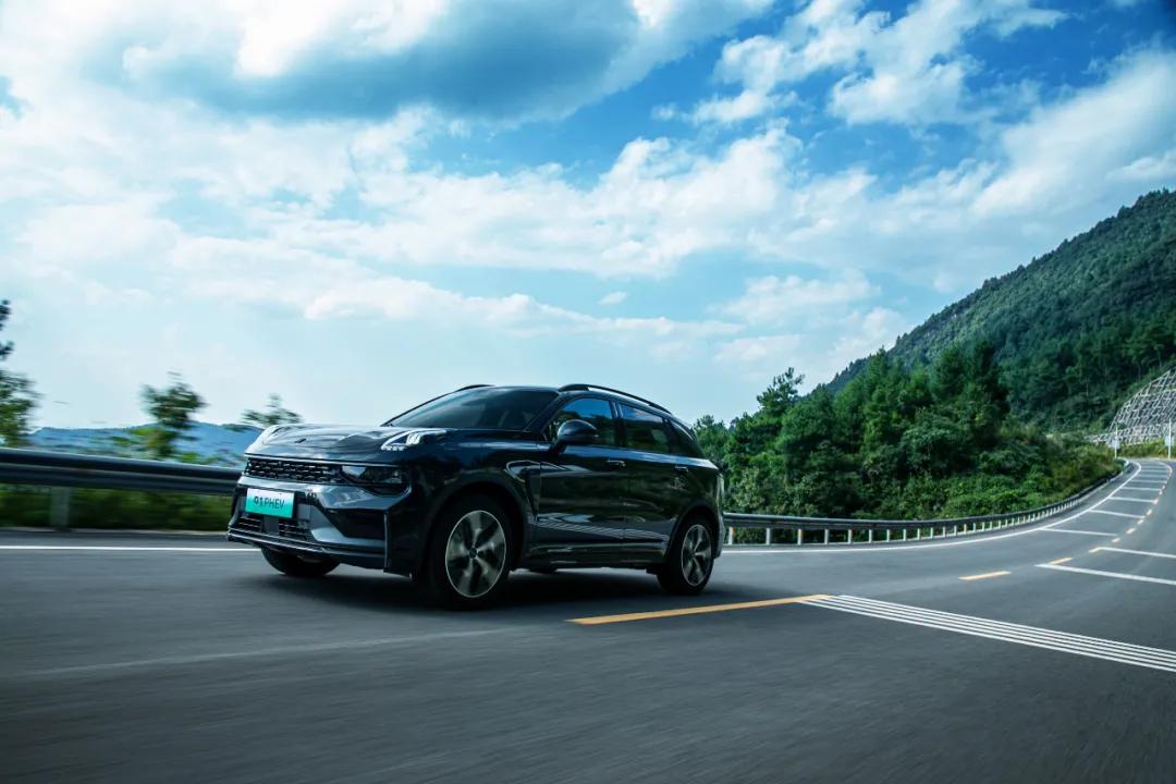 设计依旧个性，插混加持更具驾驶乐趣：试驾领克06 PHEV_汽场买车