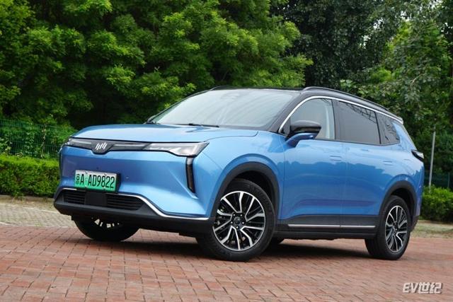 体验威马W6：20万级纯电SUV都“聪明”成这样了？_汽场买车